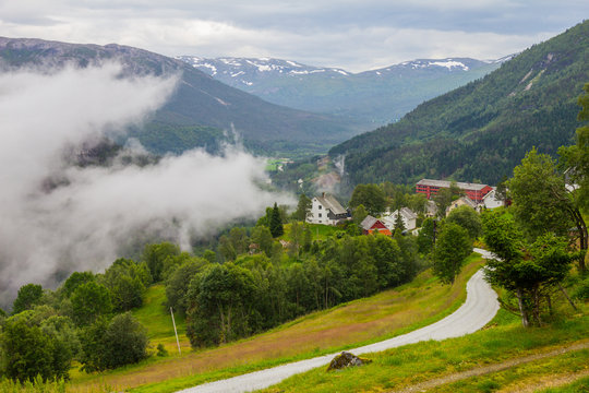 รูปภาพStalheim – เลือกดูภาพถ่ายสต็อก เวกเตอร์ และวิดีโอ257 | Adobe Stock