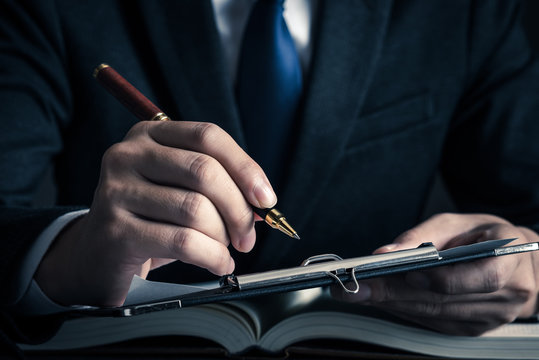 Bundesgesetz Bilder – Durchsuchen 4,355 Archivfotos, Vektorgrafiken und ...