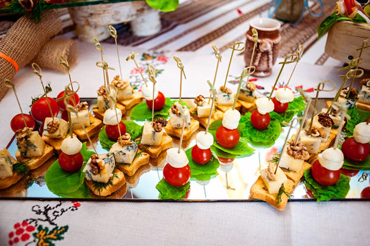 รูปภาพFurshet – เลือกดูภาพถ่ายสต็อก เวกเตอร์ และวิดีโอ1,381 | Adobe Stock