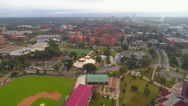 Fsu 影像 – 瀏覽 1,172 個素材庫相片、向量圖和影片 | Adobe Stock