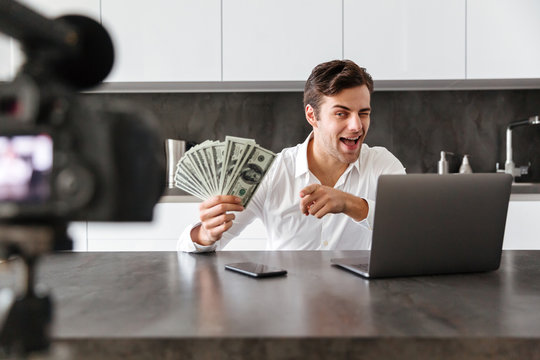 รูปภาพEnternet – เลือกดูภาพถ่ายสต็อก เวกเตอร์ และวิดีโอ194 | Adobe Stock