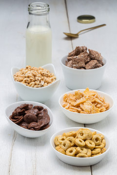 Zerealien bilder – Bläddra bland 925 stockfoton, vektorer och videor ...