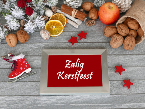 Kerstfeest Bilder – Durchsuchen 388 Archivfotos, Vektorgrafiken und ...