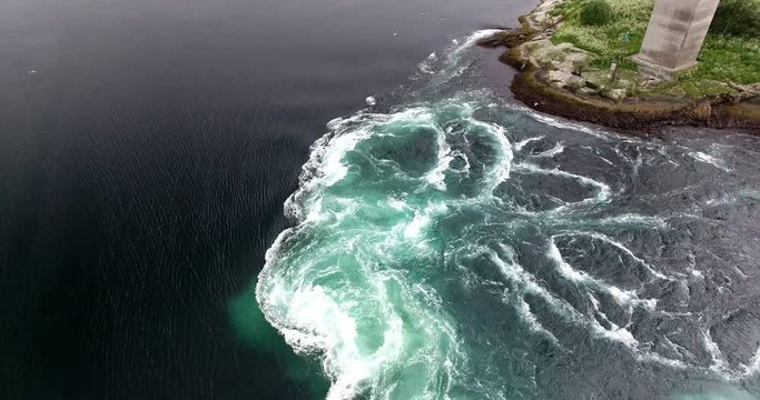 Malstrom Bilder – Durchsuchen 191 Archivfotos, Vektorgrafiken und Videos | Adobe Stock