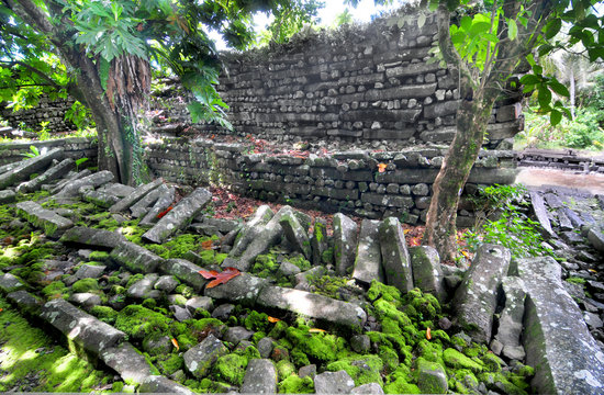 「Megalit」の写真素材 | 105件の無料イラスト画像 | Adobe Stock