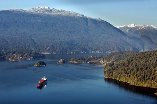 Burrard Inlet Images – Browse 4,202 Stock Photos, Vectors, and Video ...