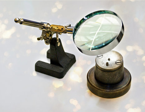 Lupenglas Images – Browse 96 Stock Photos, Vectors, and Video | Adobe Stock