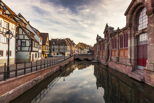 รูปภาพColmar – เลือกดูภาพถ่ายสต็อก เวกเตอร์ และวิดีโอ18,395 | Adobe Stock