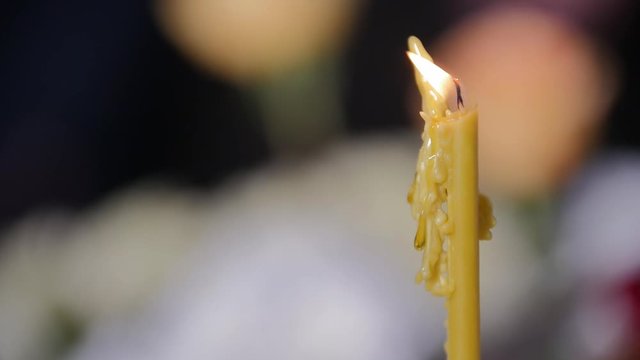 "Holding A Candle" Bilder – Durchsuchen 47 Archivfotos, Vektorgrafiken ...