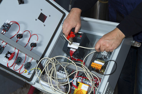 Assembling Images – Browse 1,036,376 Stock Photos, Vectors, and Video ...