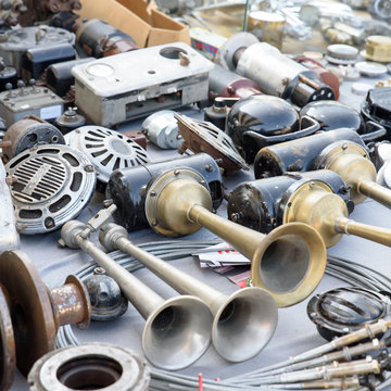 「Autoersatzteile」の写真素材 | 104件の無料イラスト画像 | Adobe Stock