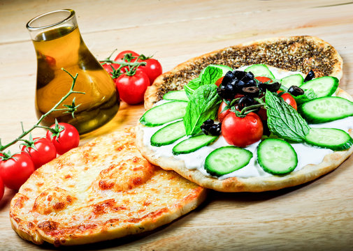 Manakish Images – Browse 747 Stock Photos, Vectors, and Video | Adobe Stock