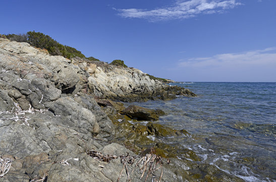 Felse bilder – Bläddra bland 283 stockfoton, vektorer och videor ...