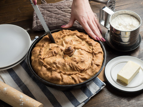 「Belyash」の画像 - 1,115 件の Stock 写真、ベクターおよびビデオ | Adobe Stock