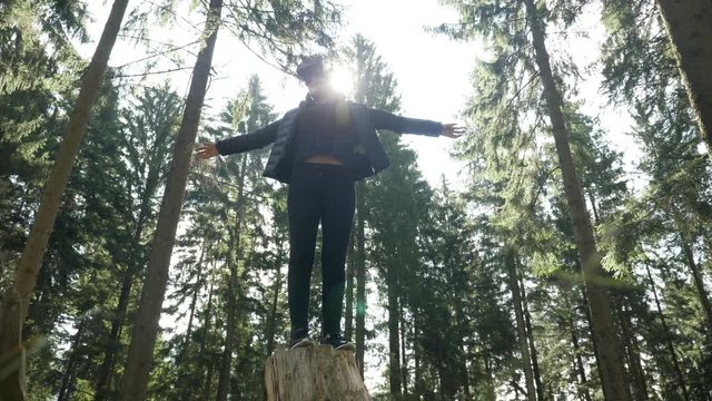 「Thunking」の画像 - 83 件の Stock 写真、ベクターおよびビデオ | Adobe Stock