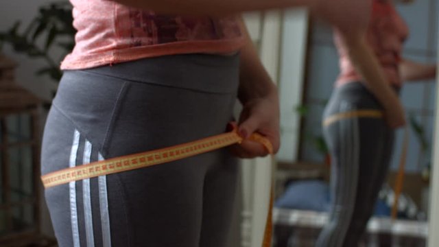 Obrázky Hips – procházejte fotografie, vektory a videa 550,877 | Adobe ...
