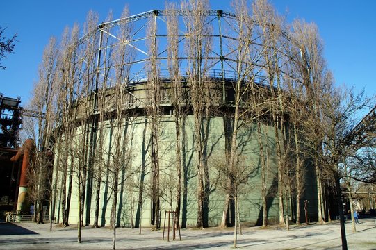รูปภาพGasometer – เลือกดูภาพถ่ายสต็อก เวกเตอร์ และวิดีโอ6,868 | Adobe Stock