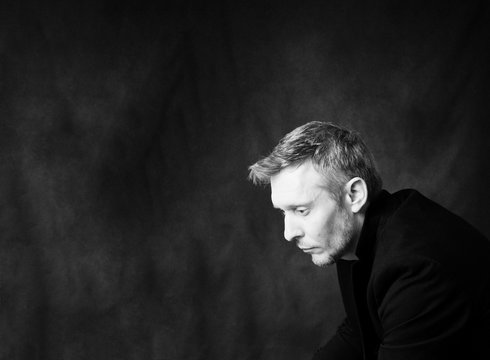 Imágenes de Seriedad: descubre bancos de fotos, ilustraciones, vectores ...