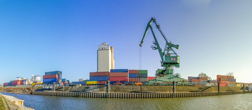 รูปภาพVerladekran – เลือกดูภาพถ่ายสต็อก เวกเตอร์ และวิดีโอ471 | Adobe Stock