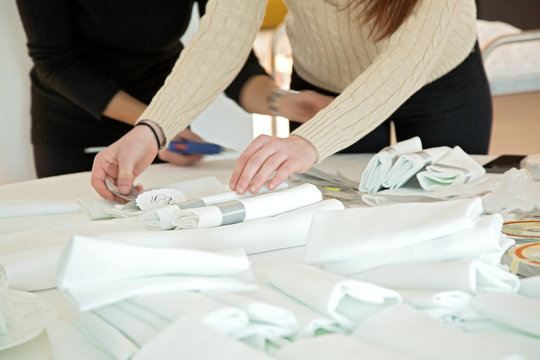 "Colla bilder – Bläddra bland 1,231 stockfoton, vektorer och videor ...