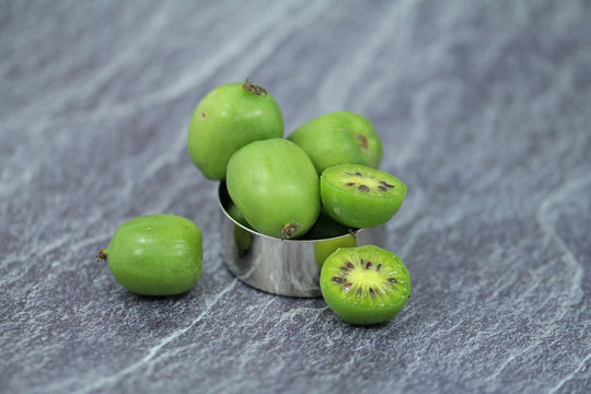 Kiwibeeren Images – Browse 62 Stock Photos, Vectors, and Video | Adobe ...