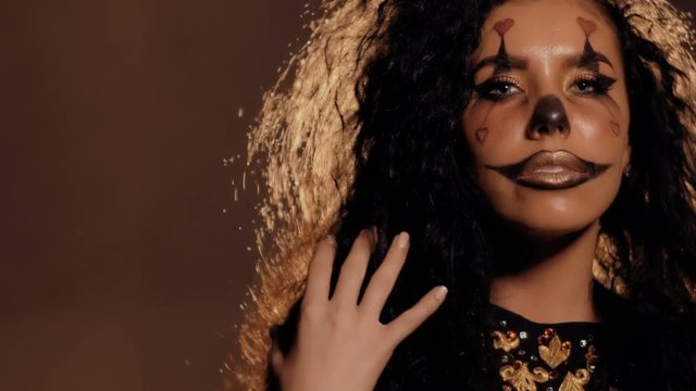 Greasepaint bilder – Bläddra bland 5,169 stockfoton, vektorer och ...