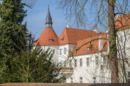 Rittergut Images – Browse 4,796 Stock Photos, Vectors, and Video ...