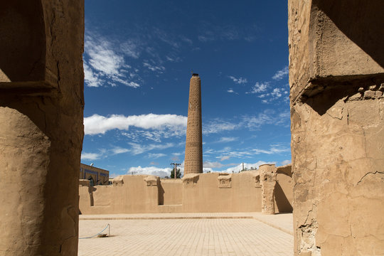 รูปภาพDamghan – เลือกดูภาพถ่ายสต็อก เวกเตอร์ และวิดีโอ103 | Adobe Stock