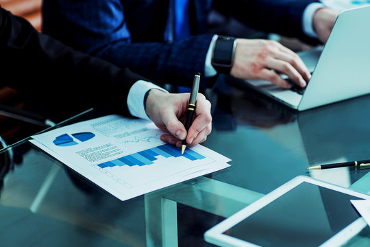 "Examine Documents" Images – Browse 119 Stock Photos, Vectors, and ...