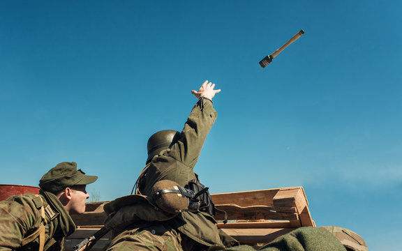 Hand Grenade Throwing