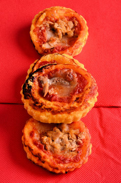 รูปภาพPizzetti – เลือกดูภาพถ่ายสต็อก เวกเตอร์ และวิดีโอ86 | Adobe Stock