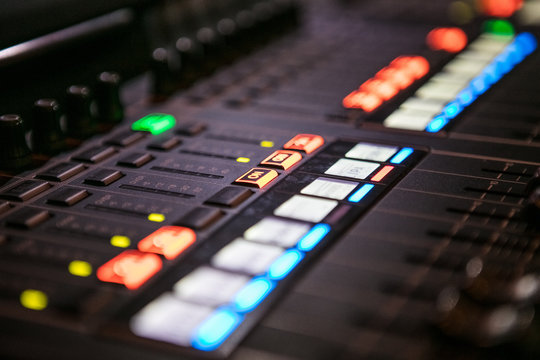 Free Audio Images – Browse 6,802 Free Stock Photos, Vectors, and Video ...