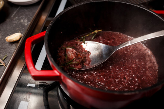 Abschmecken Bilder – Durchsuchen 1,842 Archivfotos, Vektorgrafiken und ...