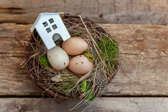 Easter Real Estate Images – Browse 2,162 Stock Photos, Vectors, and ...