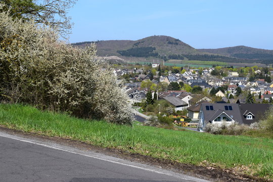 Mendig-Bilder: Stock-Fotos & -Videos. | Adobe Stock