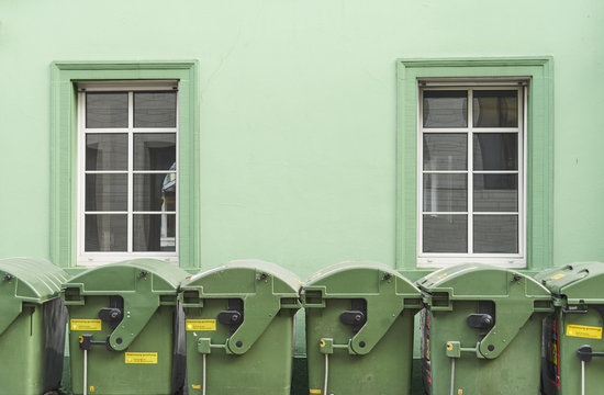 รูปภาพKontainer – เลือกดูภาพถ่ายสต็อก เวกเตอร์ และวิดีโอ402 | Adobe Stock