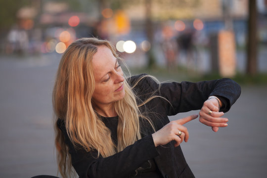 Impaciente Images – Browse 40 Stock Photos, Vectors, and Video | Adobe ...