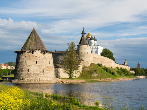 รูปภาพPskov – เลือกดูภาพถ่ายสต็อก เวกเตอร์ และวิดีโอ10,239 | Adobe Stock