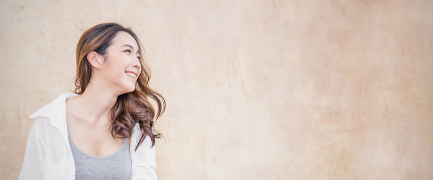 รูปภาพNextdoor – เลือกดูภาพถ่ายสต็อก เวกเตอร์ และวิดีโอ137 | Adobe Stock