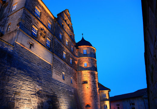 รูปภาพWehrburg – เลือกดูภาพถ่ายสต็อก เวกเตอร์ และวิดีโอ293 | Adobe Stock