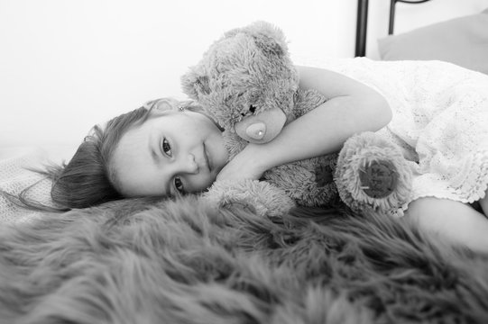 「Overlie」の画像 - 951 件の Stock 写真、ベクターおよびビデオ | Adobe Stock