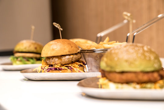 รูปภาพHamberger – เลือกดูภาพถ่ายสต็อก เวกเตอร์ และวิดีโอ889 | Adobe Stock