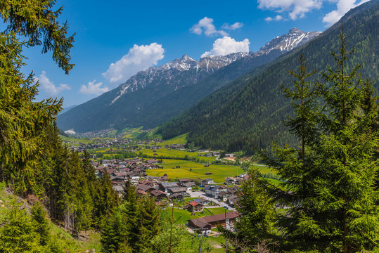 รูปภาพNeustift – เลือกดูภาพถ่ายสต็อก เวกเตอร์ และวิดีโอ2,312 | Adobe Stock