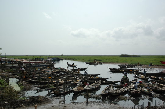 รูปภาพPiroga – เลือกดูภาพถ่ายสต็อก เวกเตอร์ และวิดีโอ164 | Adobe Stock