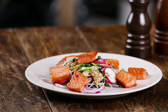 Spise bilder – Bläddra bland 199 stockfoton, vektorer och videor ...