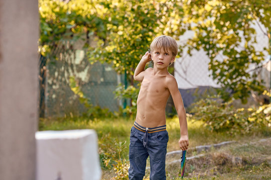 Imagens de Kunai – Explore Fotografias do Stock, Vetores e Vídeos de 2,123 | Adobe Stock