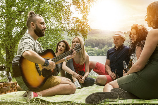 รูปภาพSingen – เลือกดูภาพถ่ายสต็อก เวกเตอร์ และวิดีโอ14,168 | Adobe Stock