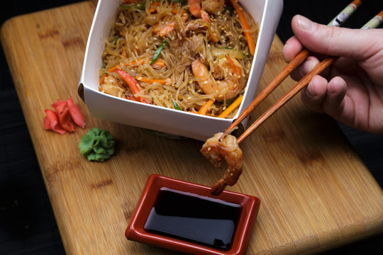 รูปภาพChowmein – เลือกดูภาพถ่ายสต็อก เวกเตอร์ และวิดีโอ7,991 | Adobe Stock