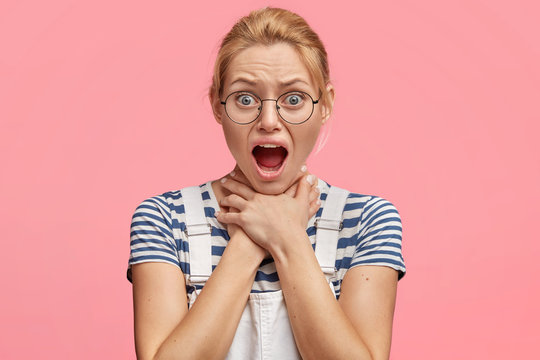 Suffocation Images – Browse 3,129 Stock Photos, Vectors, and Video ...