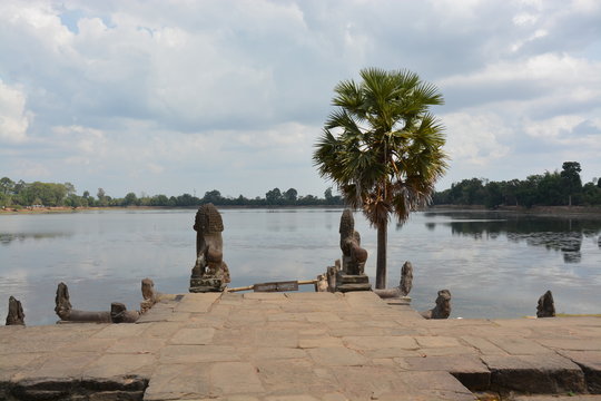 รูปภาพSuran – เลือกดูภาพถ่ายสต็อก เวกเตอร์ และวิดีโอ177 | Adobe Stock